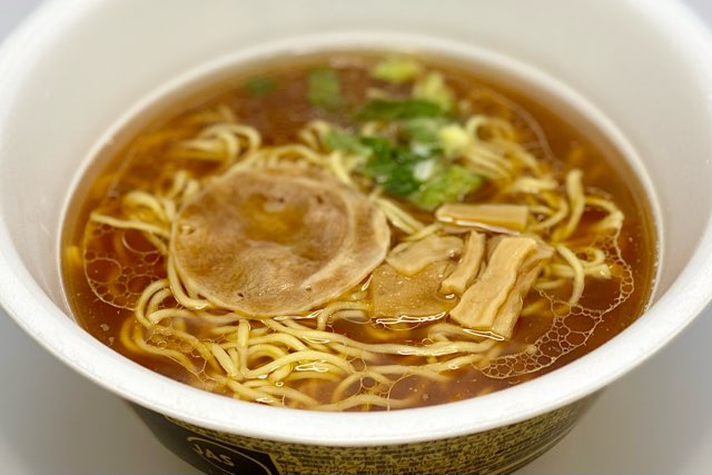 佐野実の伝説の一杯。支那そばや原点の味 "鵠沼時代の醤油らぁ麺" をカップ麺で再現!!